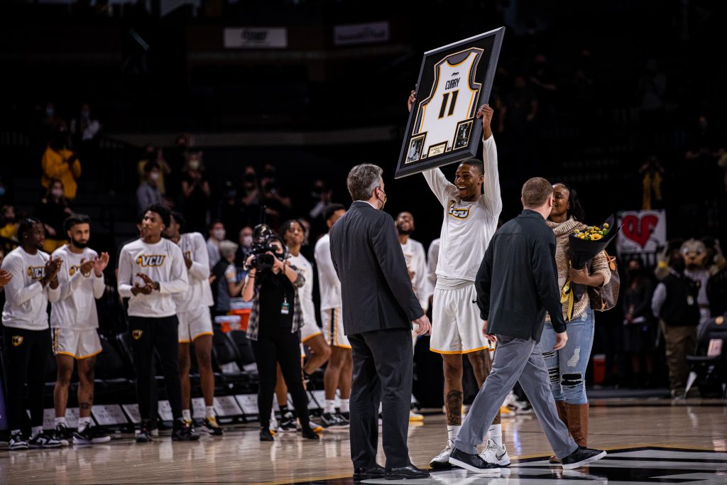 Men's Basketball Archives - The Commonwealth Times