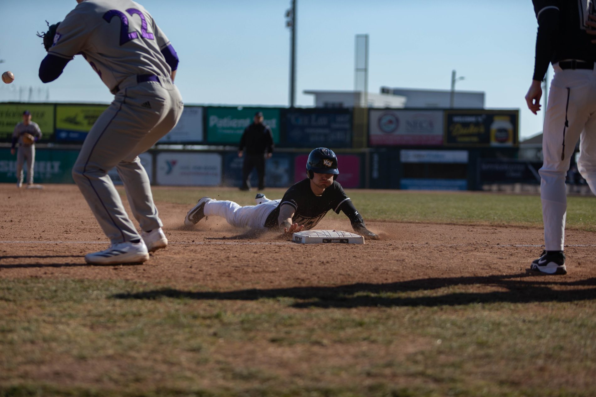Baseball walks-off Holy Cross in season opener; sweeps the series