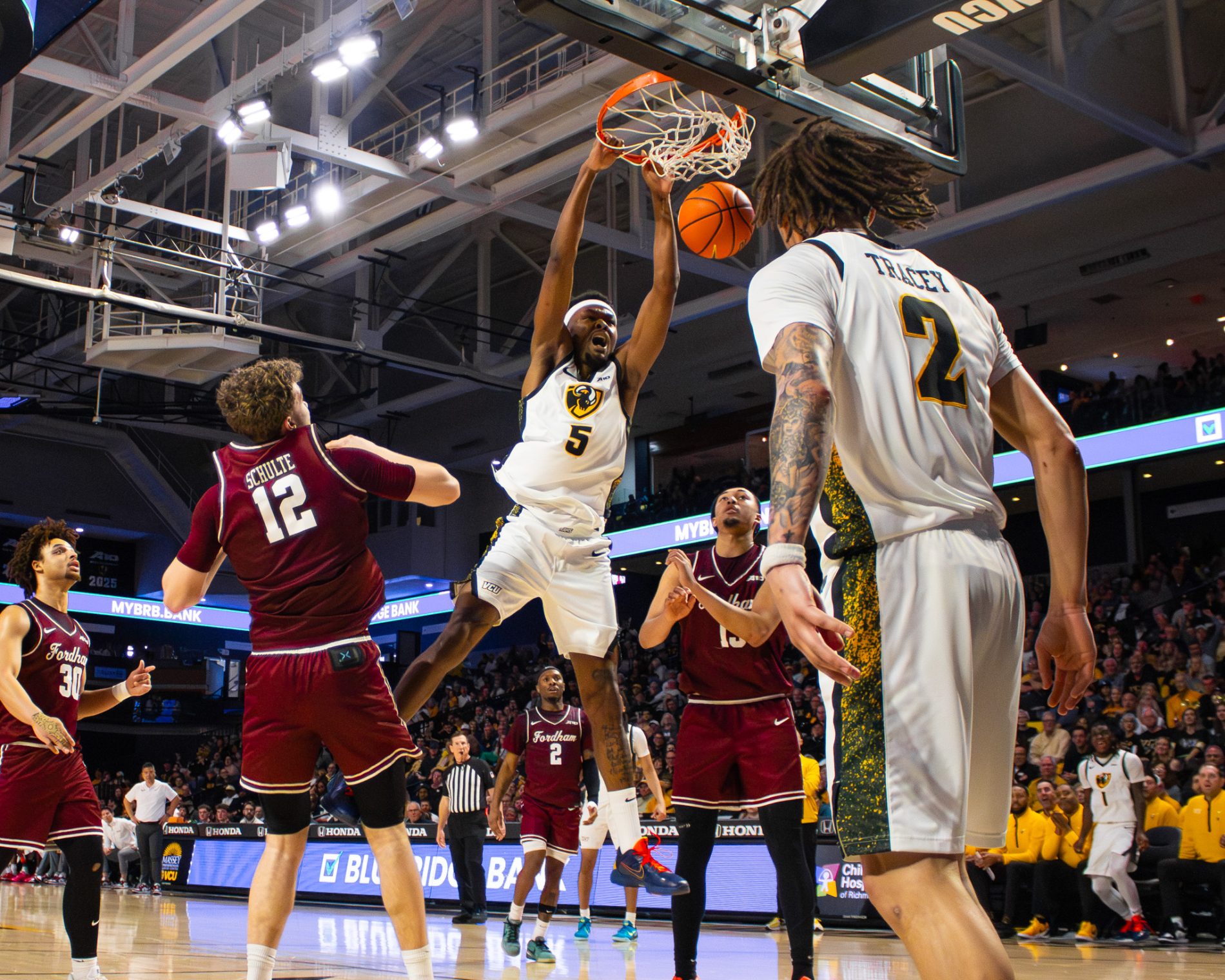 Men’s basketball dehorns Fordham in homecoming win